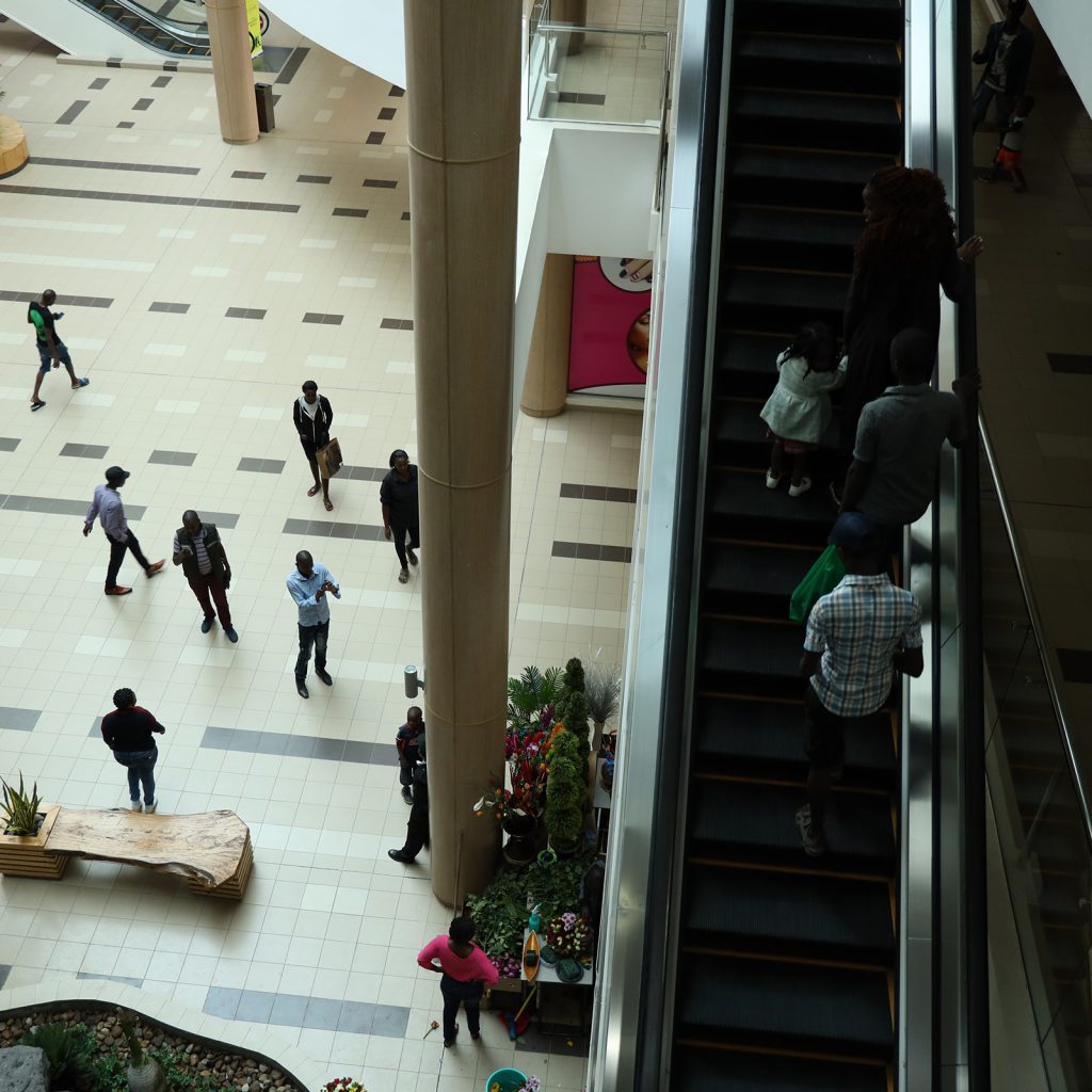 About Us - Signature Mall